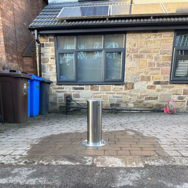 Eco Rise Wireless Battery Powered Automatic Bollard - Supply ...